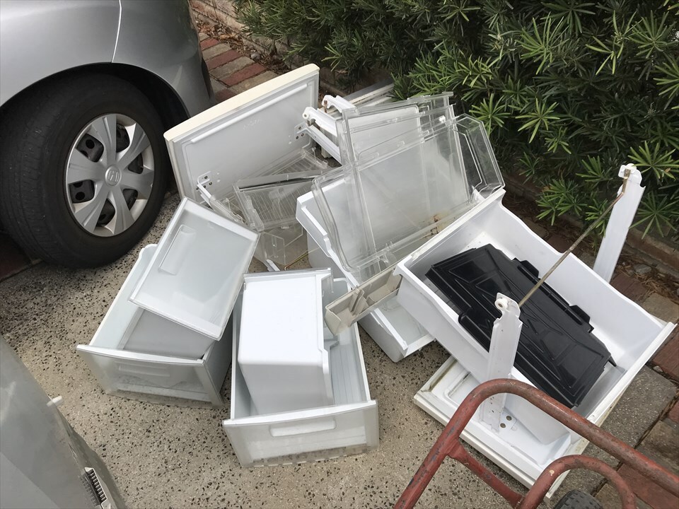 家電製品をリサイクルセンターへ: 60才からの挑戦